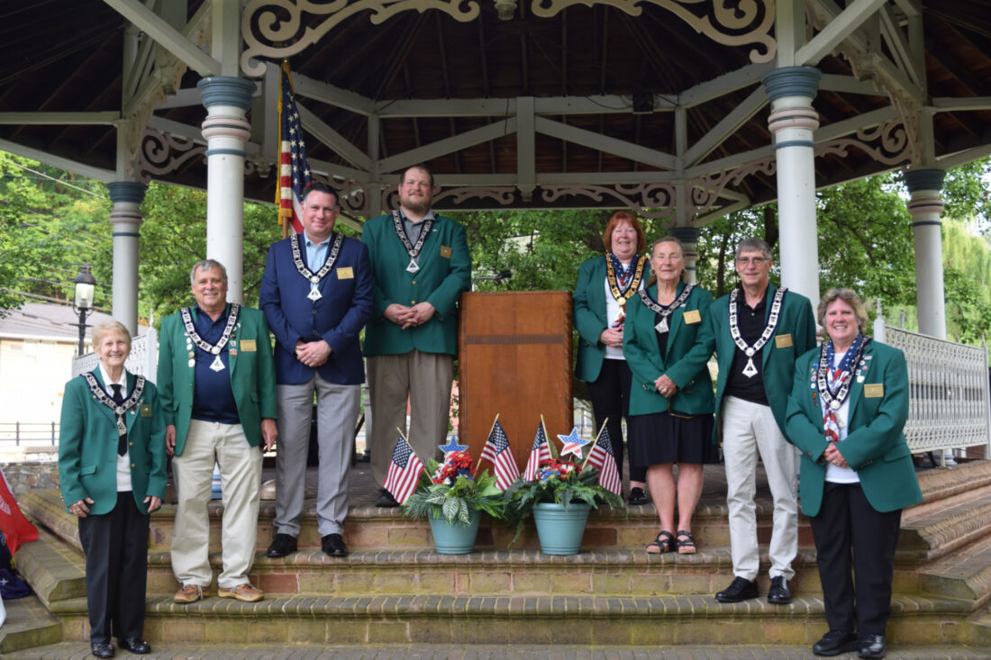 Elks celebrate Flag Day | News, Sports, Jobs - The Express